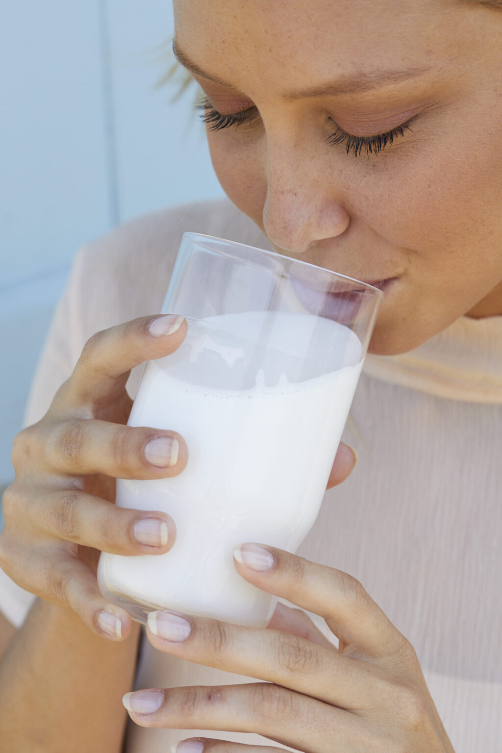 We taste-tested six leading macadamia milks. Here is our verdict ...