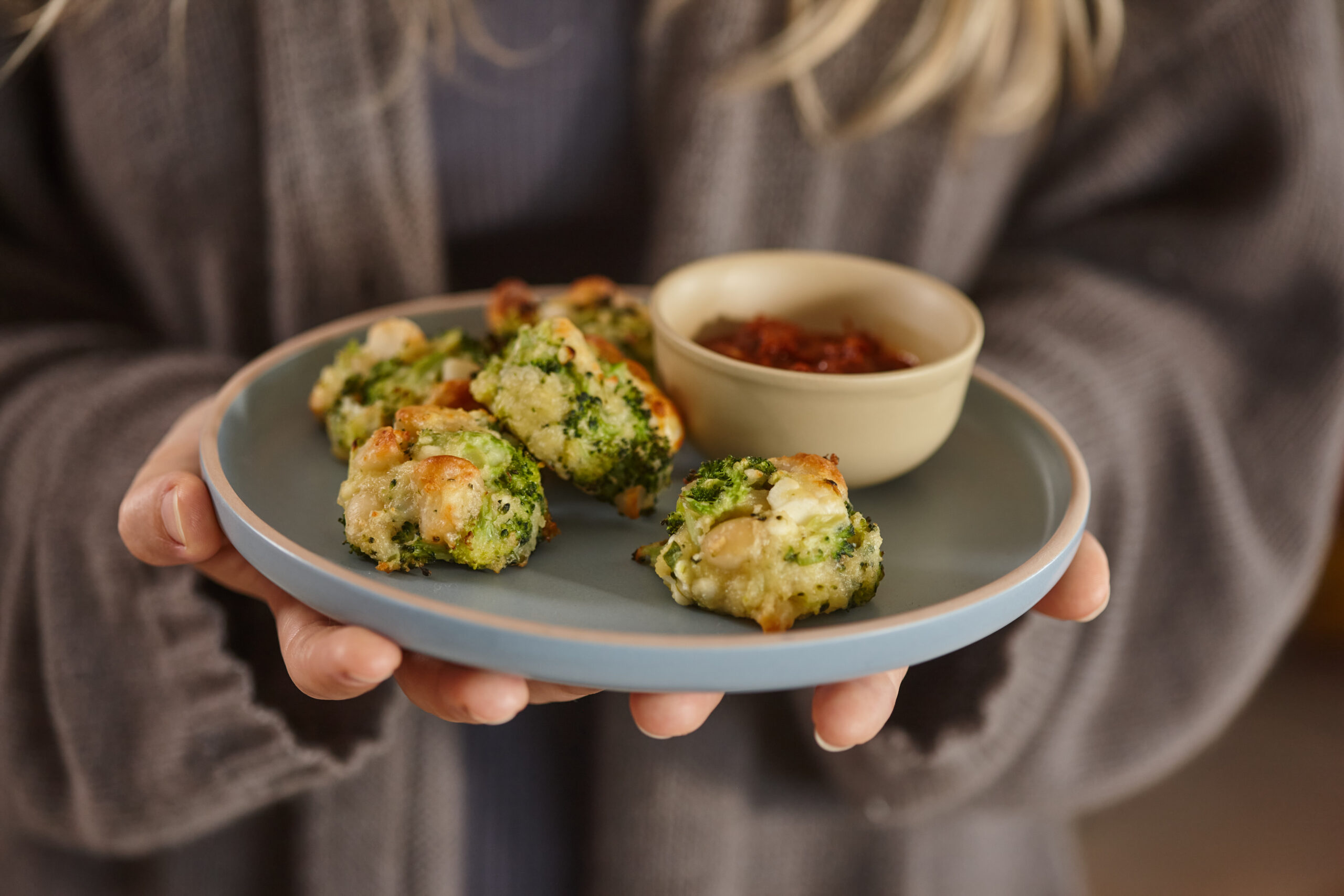 Macadamia and broccoli bites - Australian Macadamias